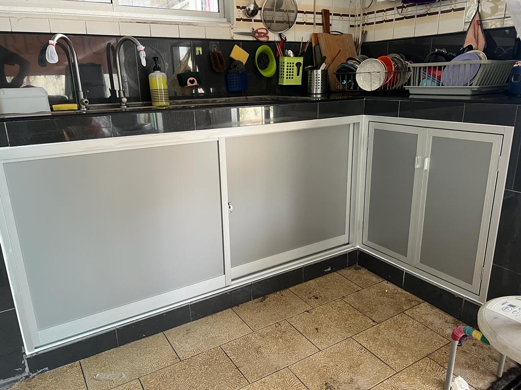 Aluminium Basin Sliding or Swing Door | SG-Aluminium